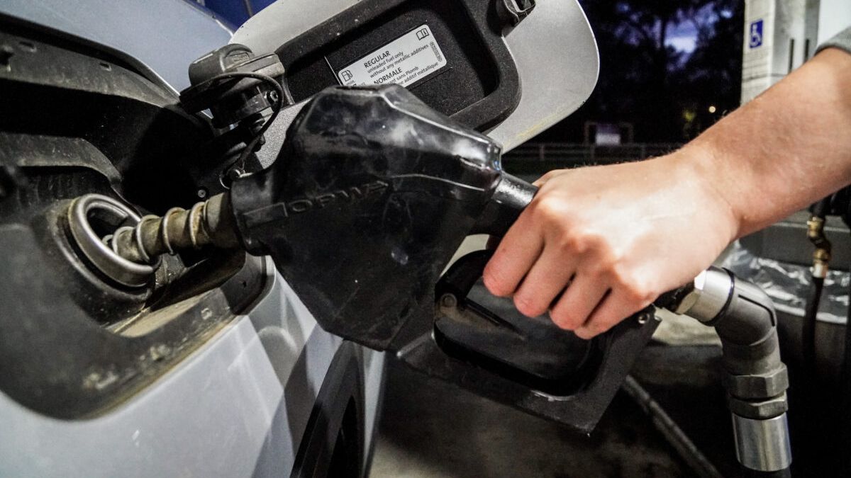 US National Gas Average Drops to $4.24 - The Thinking Conservative News