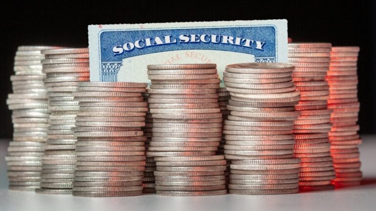 21.8 Million US Seniors Paying for Expenses With Only Social Security ...