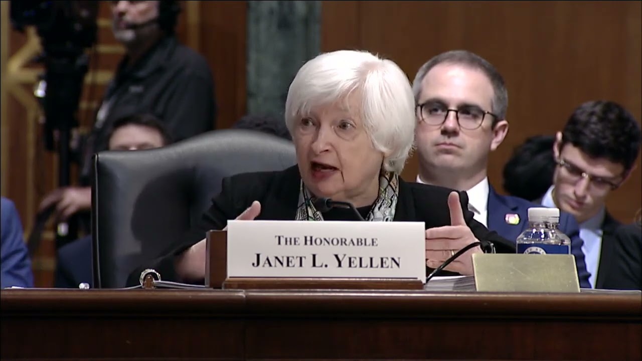 Janet Yellen: No Bailout For Community Banks Only Big Banks Deemed ...
