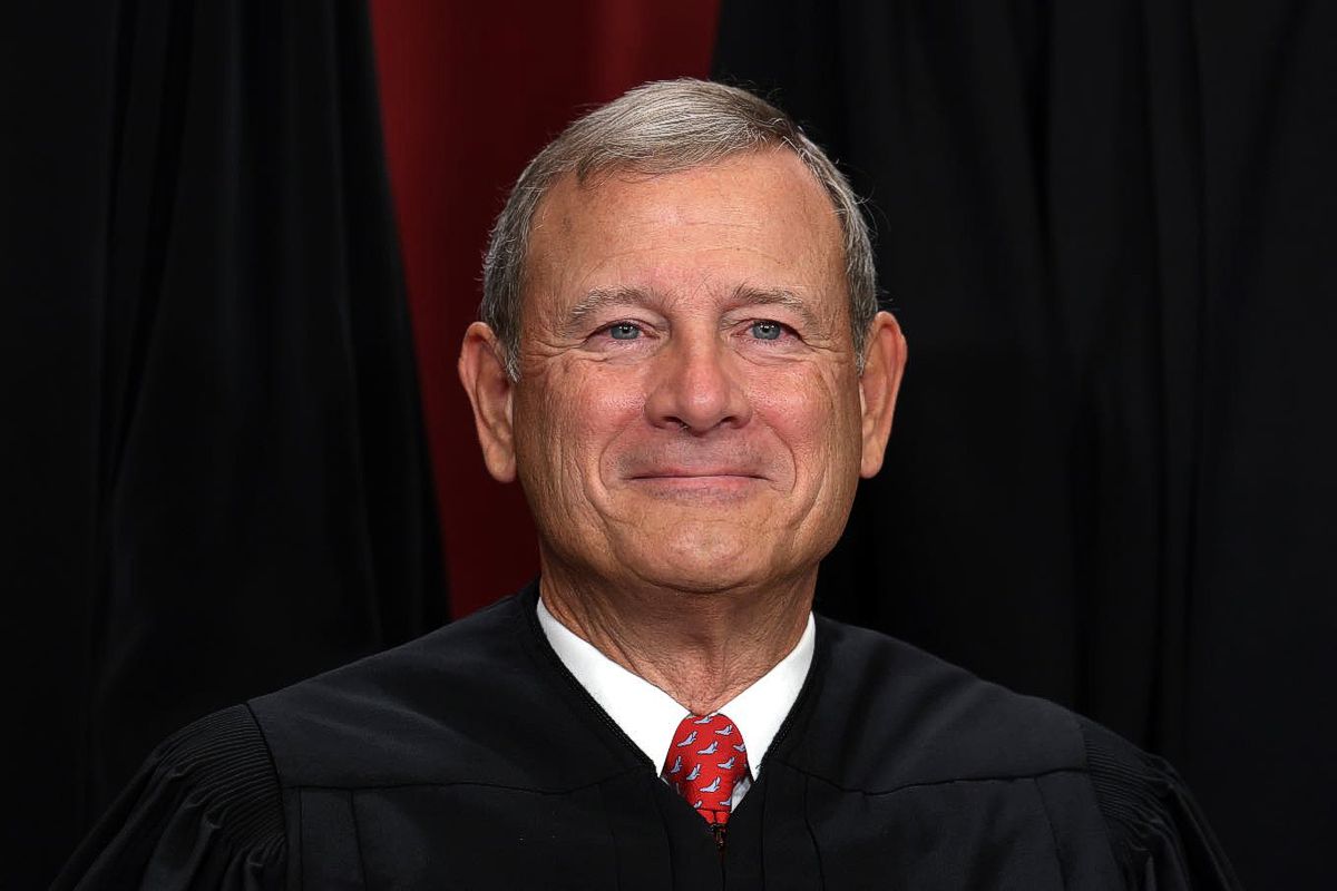 Chief Justice Roberts Decries Threats, Urges Calm Over Court Rulings ...